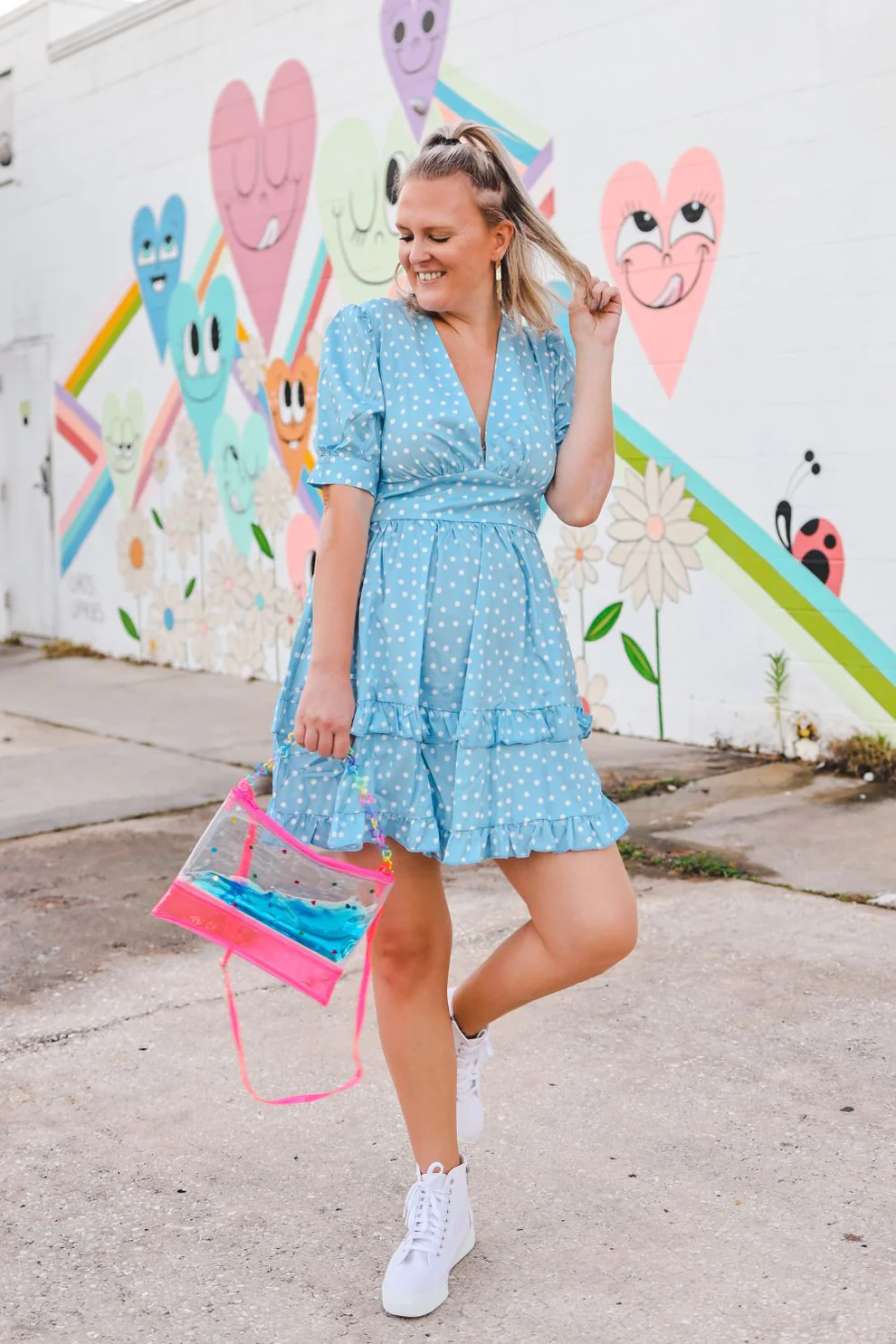 10 TIMES WE WANTED ELEVEN'S OUTFITS FROM STRANGER THINGS - Nostalchicks